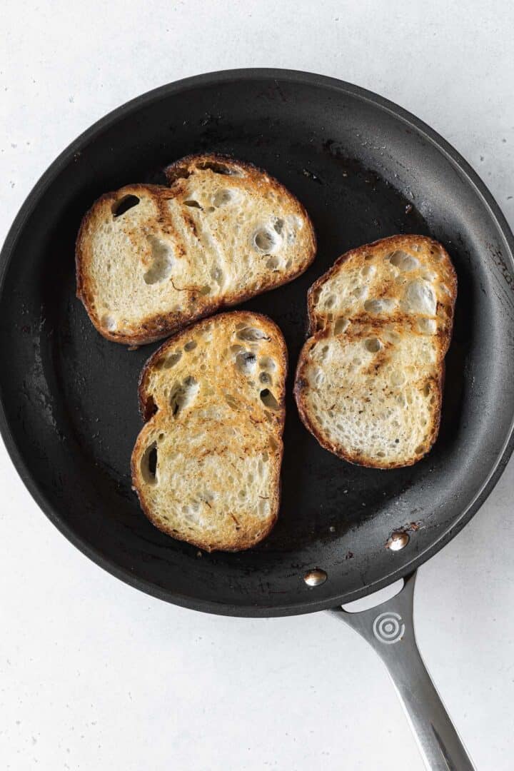 Easy Mushroom Tartine With Spreadable Goat Cheese