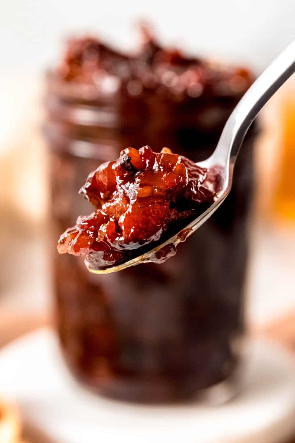 DIY Bourbon Bacon Onion Jam Recipe With Maple Syrup