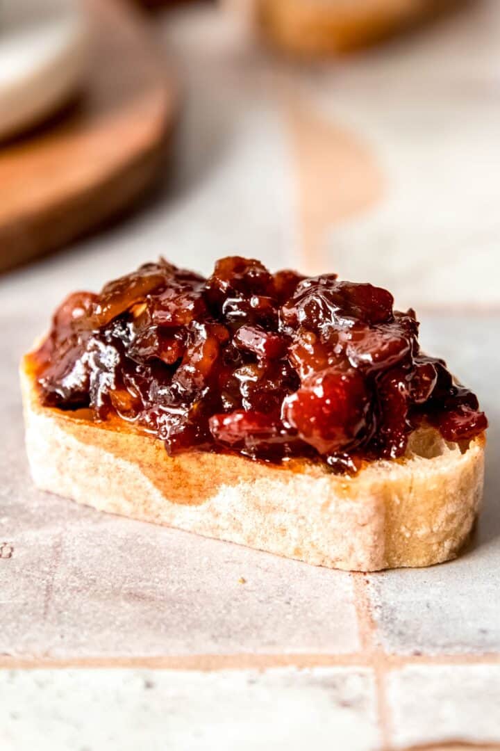 DIY Bourbon Bacon Onion Jam Recipe With Maple Syrup