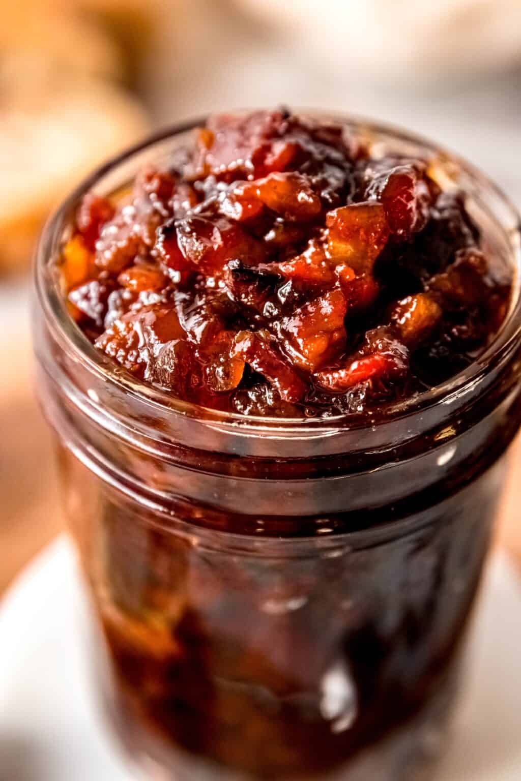 DIY Bourbon Bacon Onion Jam Recipe With Maple Syrup