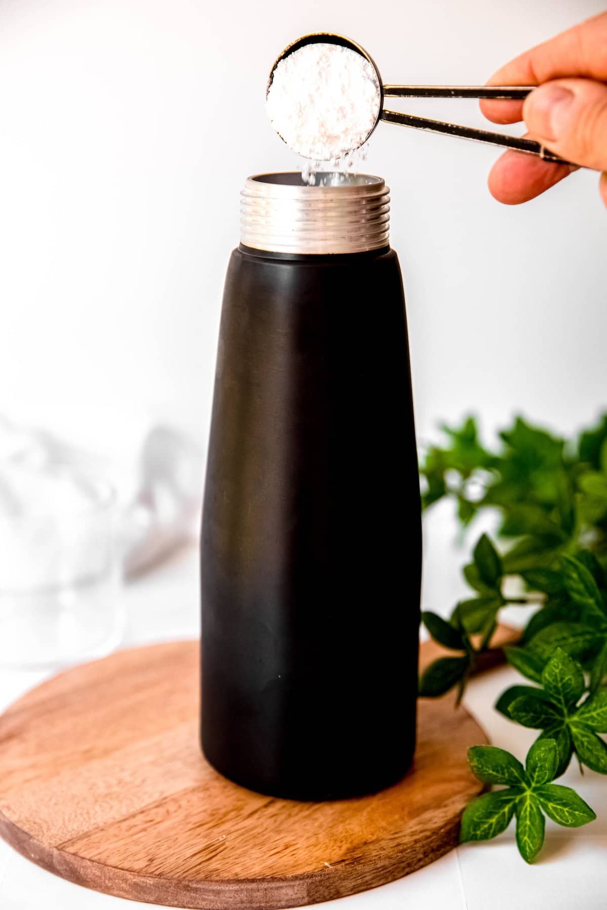 Easy Whipped Cream Dispenser Recipe (17+ Flavors!) | Confessions of a ...