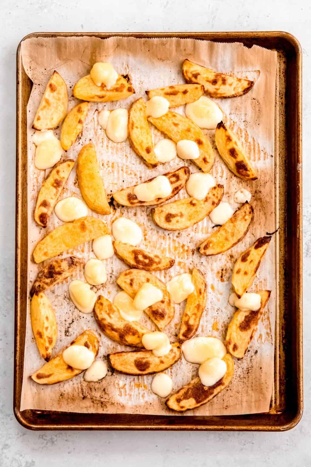 Easy Breakfast Poutine with Crispy Potato Wedges | COAGA